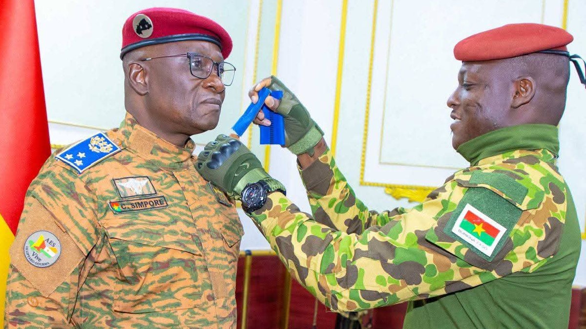 Forces armées nationales : Le Général de division Célestin Simporé ...